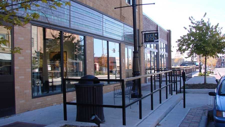 Lincoln's Pub scheduled to open in former Dixie Quicks