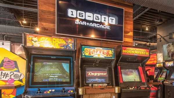 Cincinnati's 16-Bit Bar+Arcade closing Walnut Street location