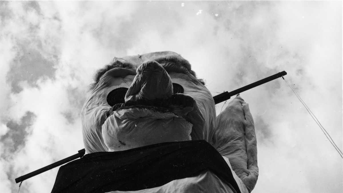 Zozobra through the years