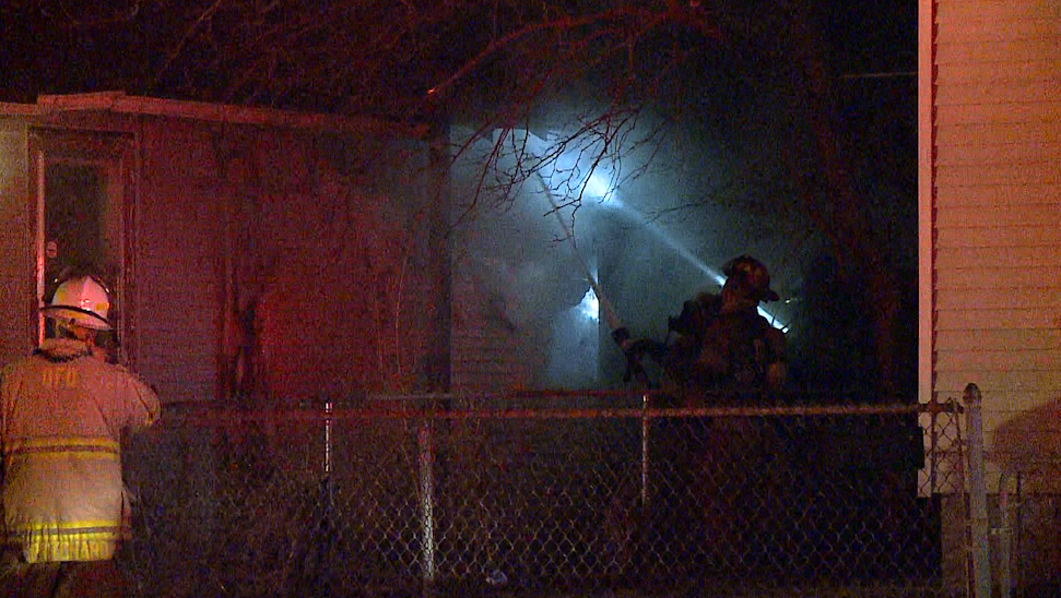 Firefighters quickly douse fire at vacant home