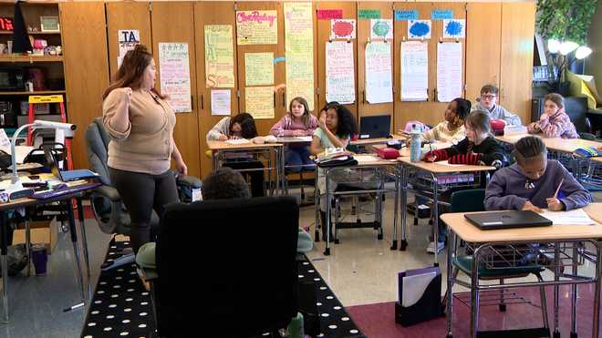 WTAE Teacher of the Month: Alaina Davis, Pittsburgh Phillips K-5
