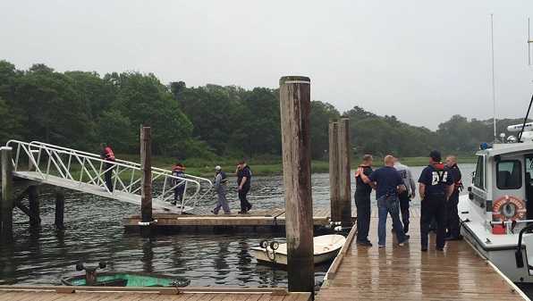 5 people rescued after boat hits rock in Buzzards Bay