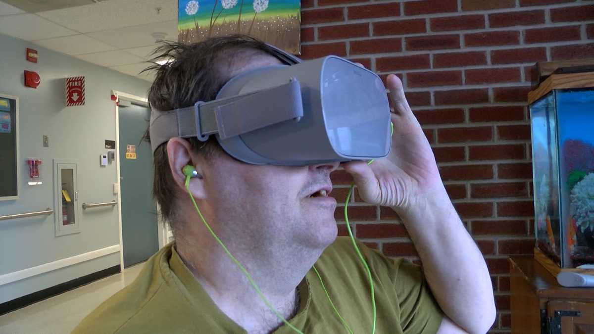 Virtual reality brings new perspective, joy to facility residents