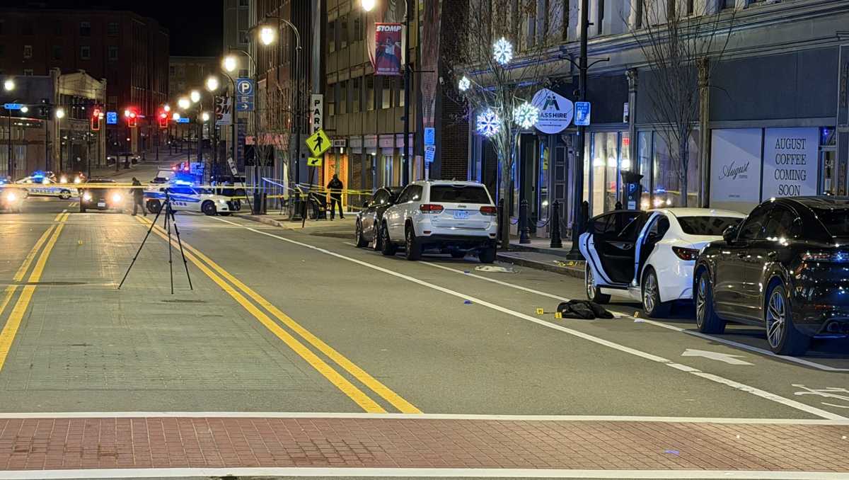 1 dead, 1 arrested after Worcester stabbing, police say