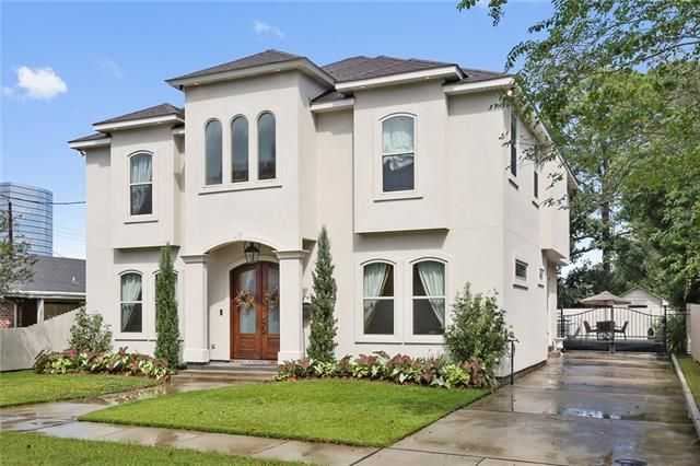 Mansion Monday: Unique Old Metairie home with large grand entrance