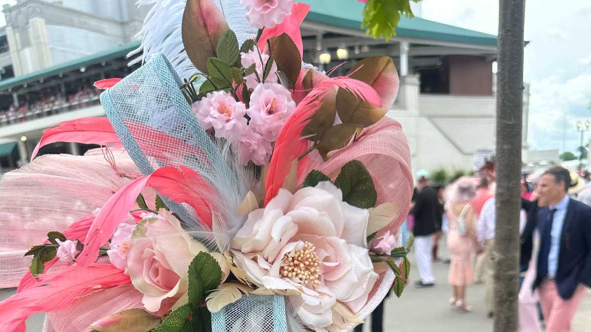 PHOTOS | The fashion 'pink out' at 2025's Kentucky Oaks