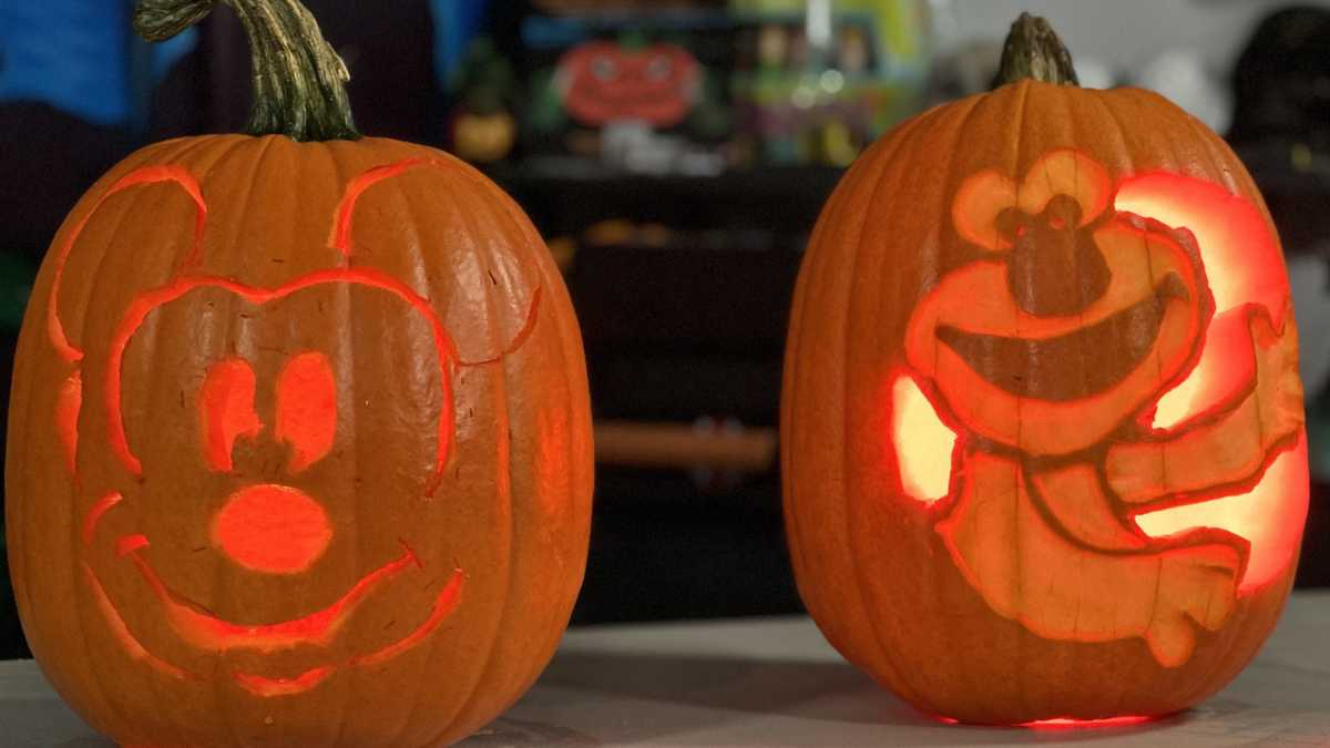 WGAL Anchors face off in pumpkin-carving competition