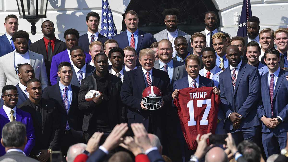 PHOTOS: Alabama football team visits the White House