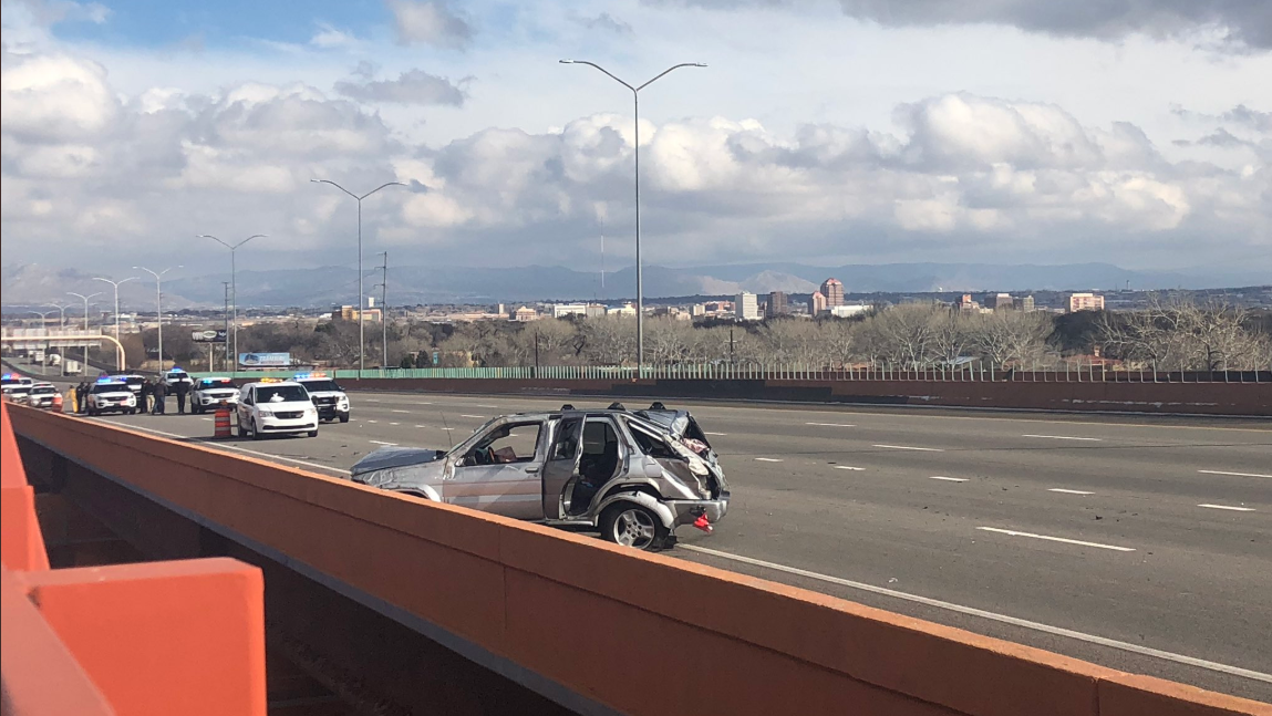 Single-car rollover turns deadly, closes interstate for hours