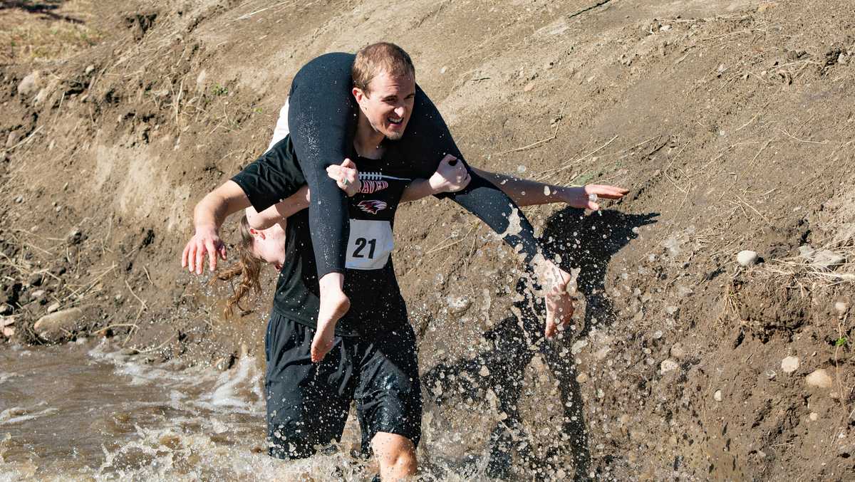 Wife Carrying Championship winners take home beer, cash for 2nd year in ...
