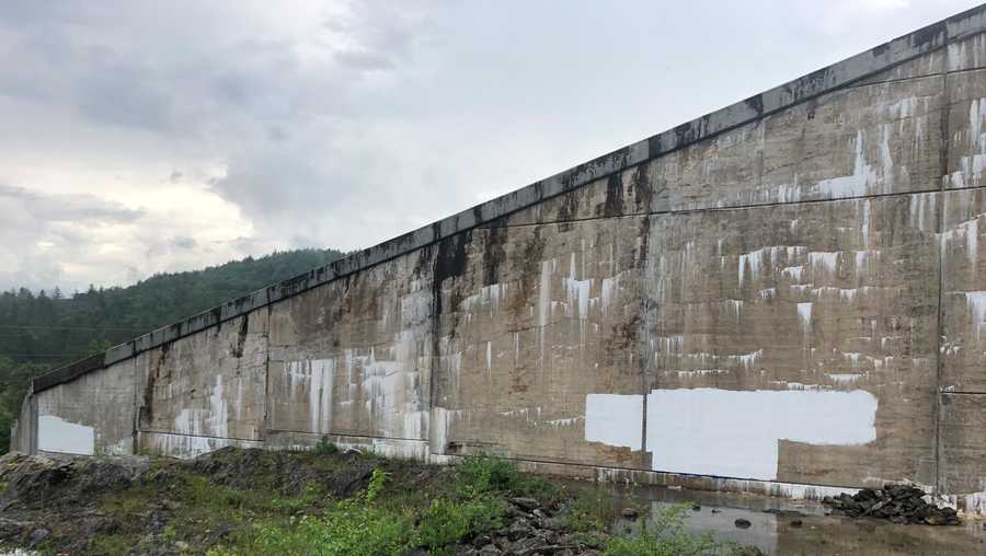 Graffiti from white supremacist group painted on Waterbury Dam, police say