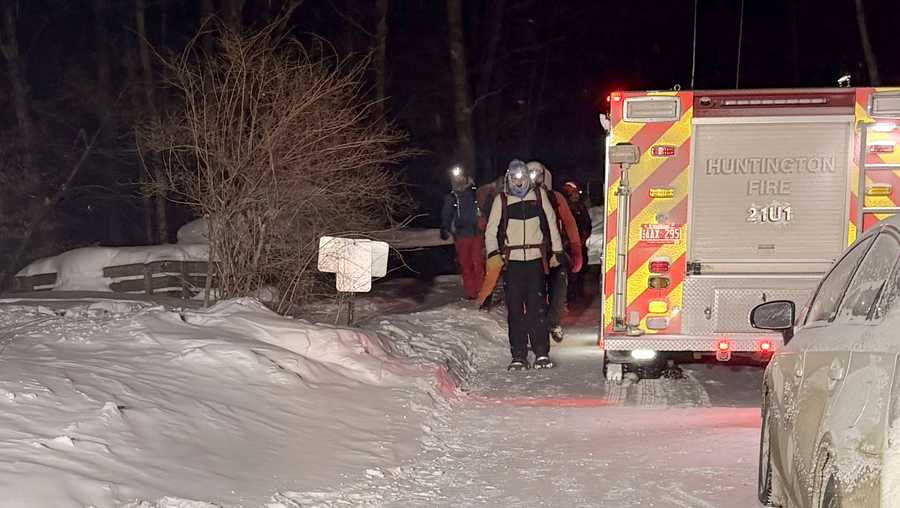 Hikers rescued from summit of Camels Hump during subzero conditions