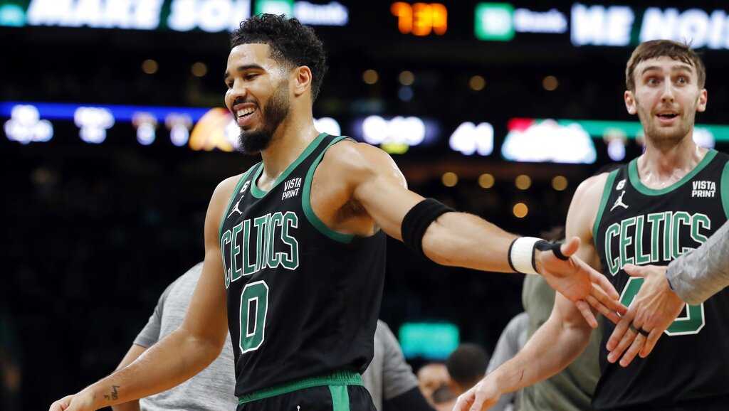 Tatum scores 34, Celtics beat Nuggets for 5th straight