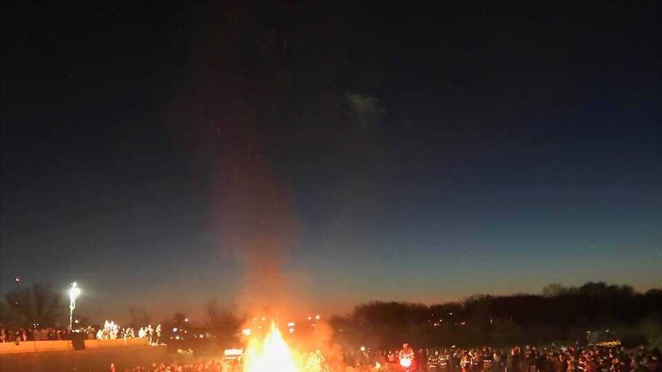 What do you see? Mysterious image spotted from Aztec memorial bonfire