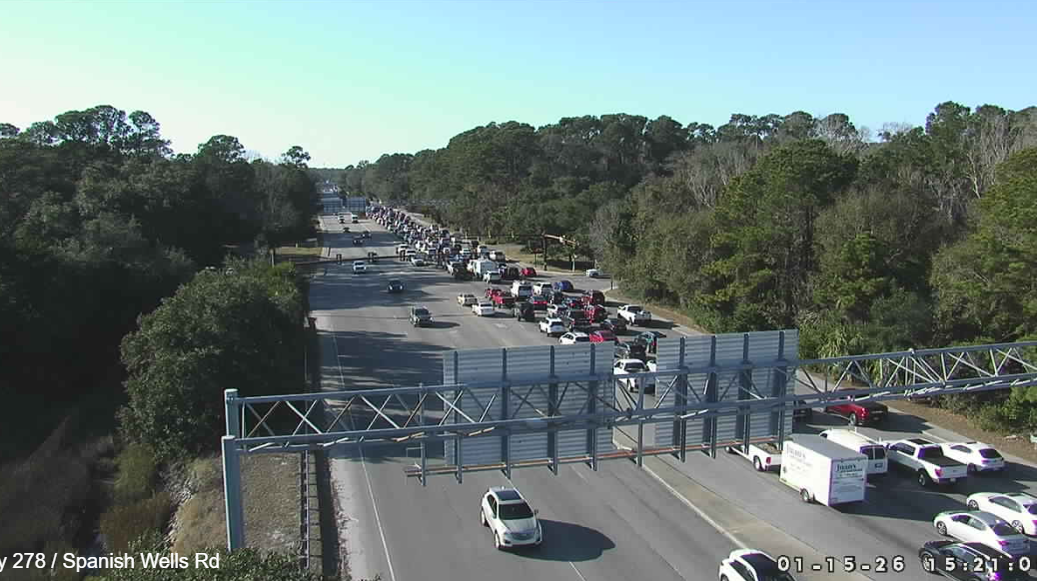 Crash causing major backups on Hilton Head Island