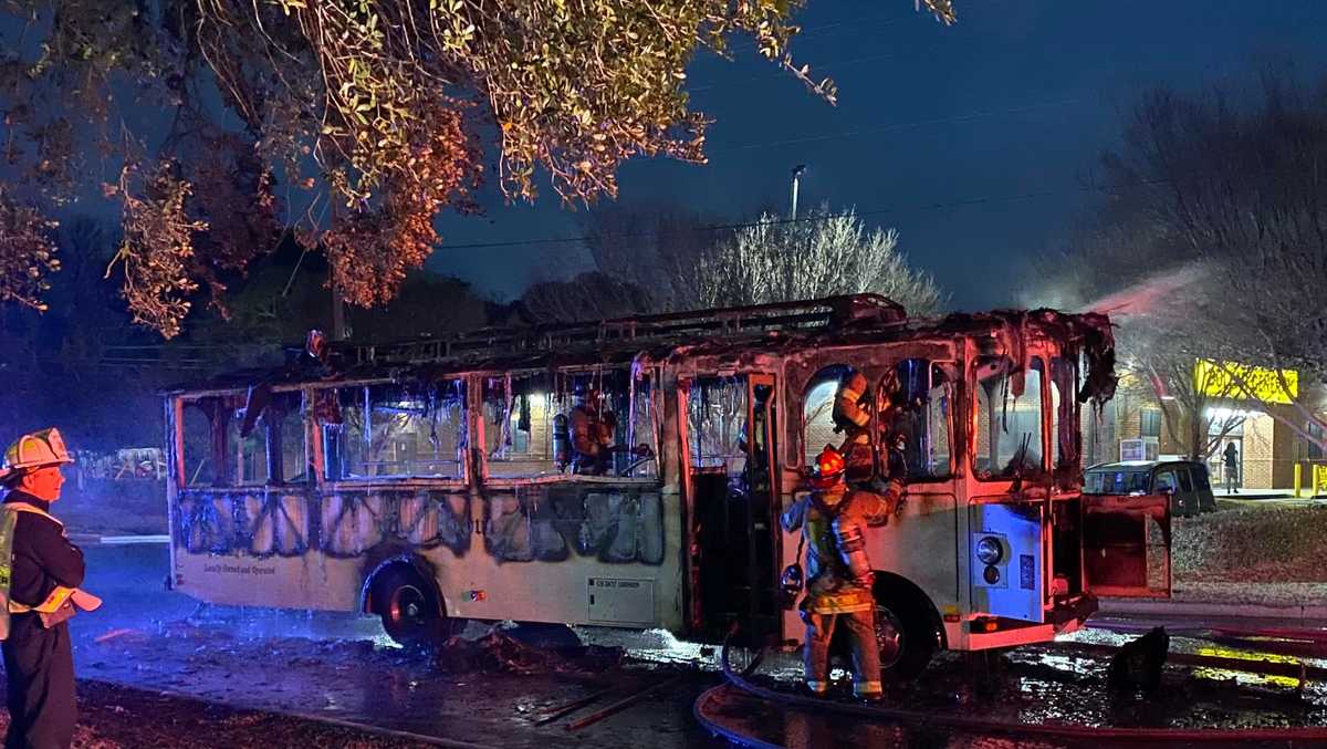 Trolley catches fire in Savannah; no injuries reported