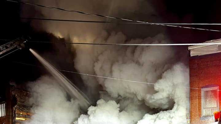 One person dead in fire that destroyed apartment building in Caribou