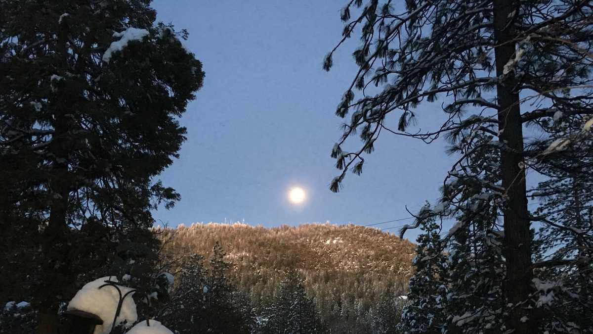 9 amazing photos of Super Snow Moon captured by viewers