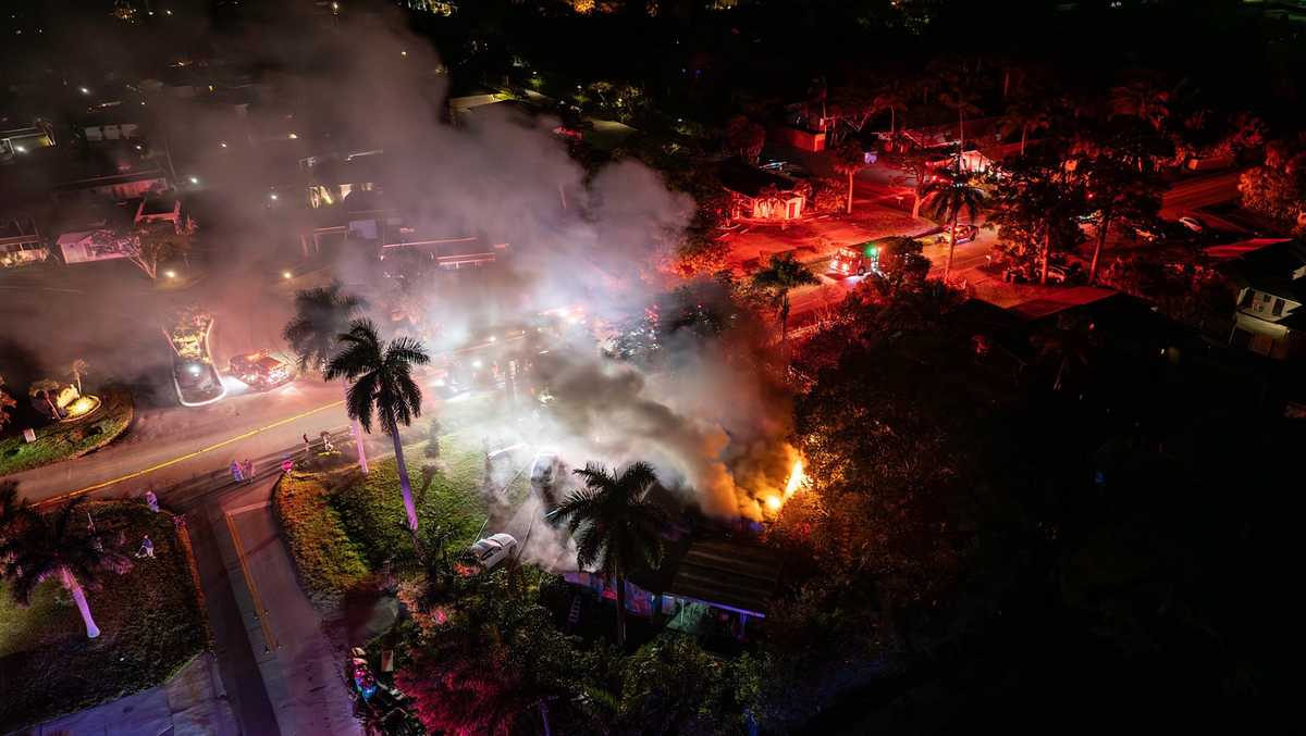 1 injured after destructive house fire in East Naples