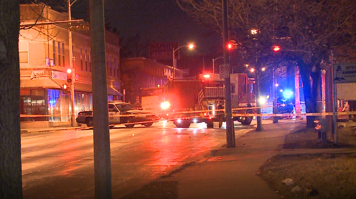 Armed carjacking in Wauwatosa ends in crash in Milwaukee Armed carjacking in Wauwatosa ends in crash in Milwaukee