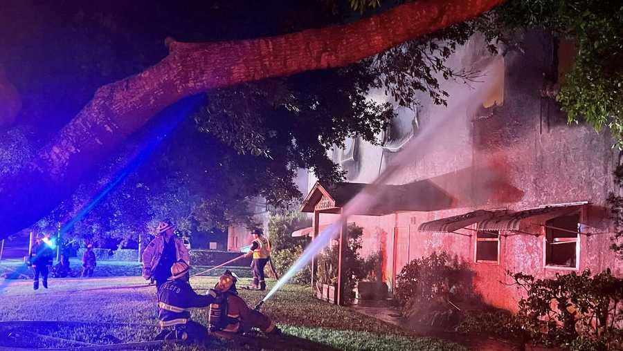 GALLERY: Ft. Pierce fire burns bright at commercial building