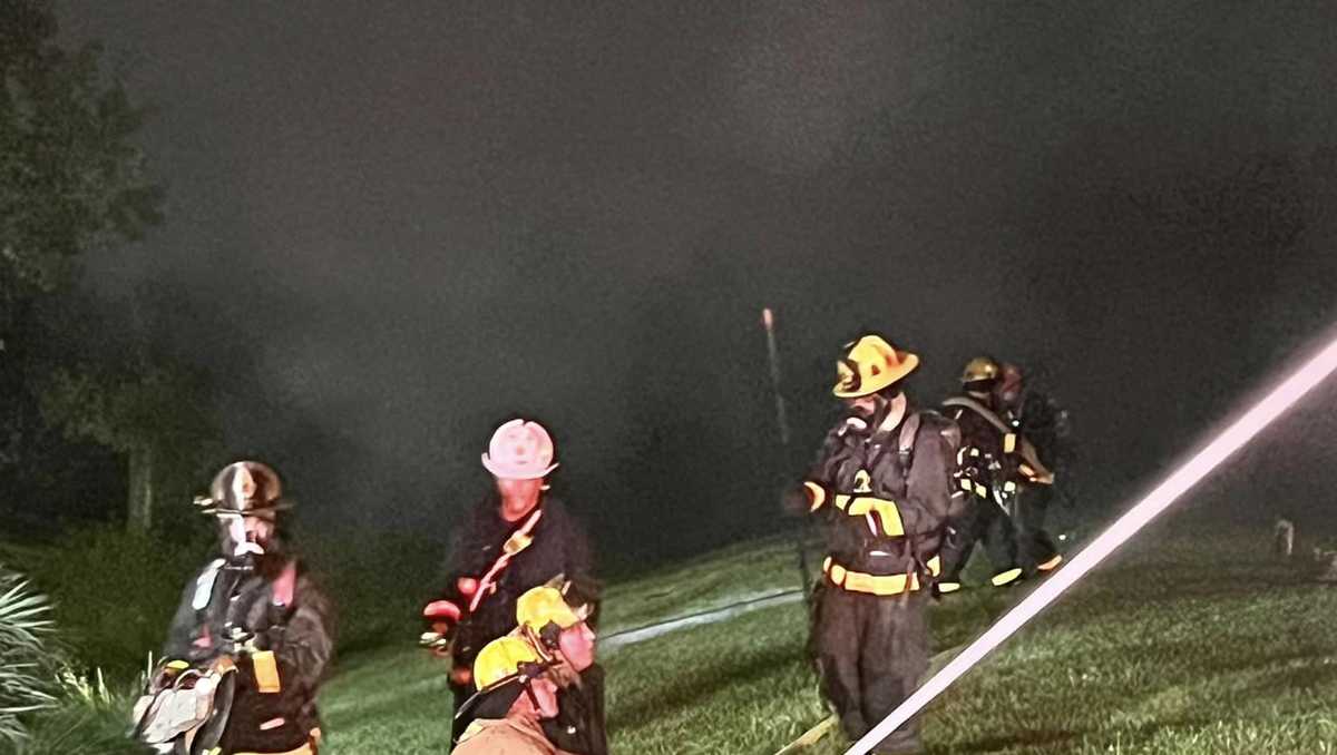 GALLERY: Ft. Pierce fire burns bright at commercial building