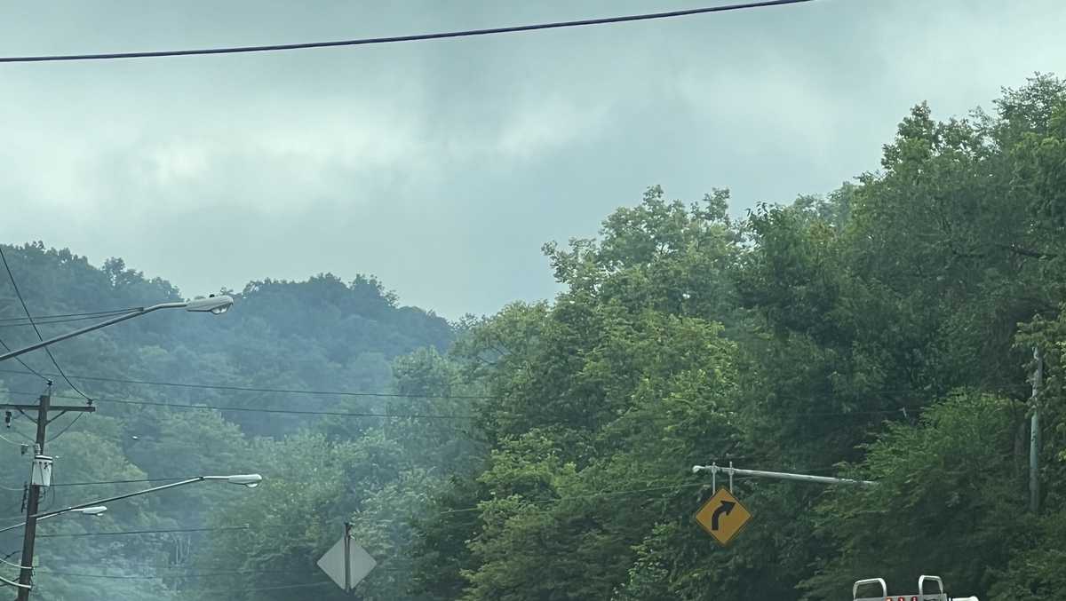 Crash with injuries reported on River Road in Riverside