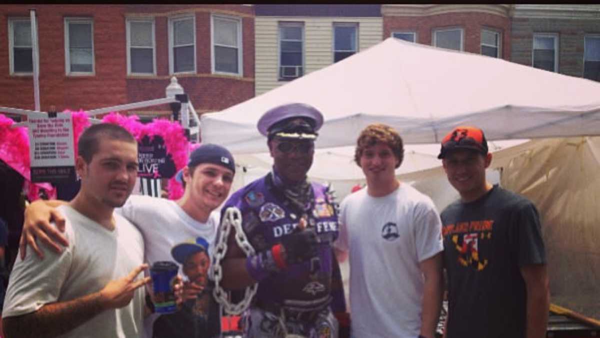 Ravens Flock remembers Captain Dee-Fense | Fan photos