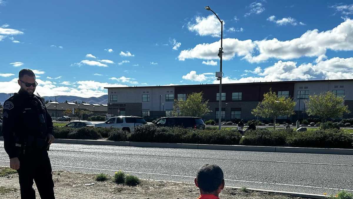 Man dressed as escaped convict had 7 outstanding warrants, arrested