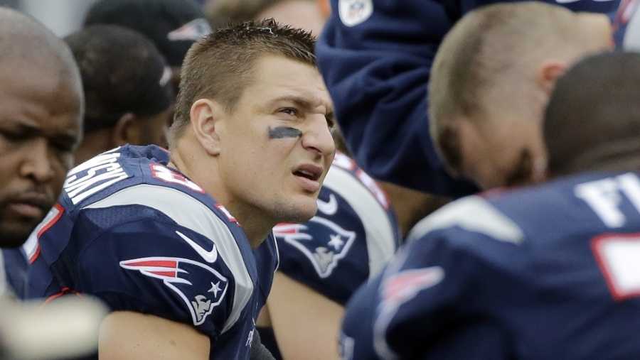 Update: Gronk out for rest of Jets game with back injury