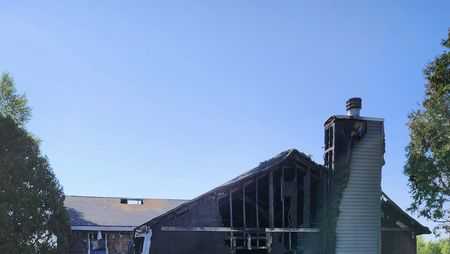 Weather a factor as fire burns Eddington restaurant