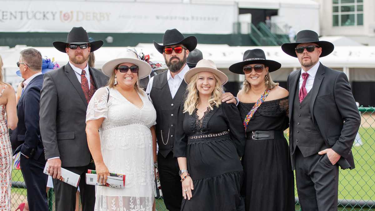 Fans bring out their best outfits for Kentucky Derby 149