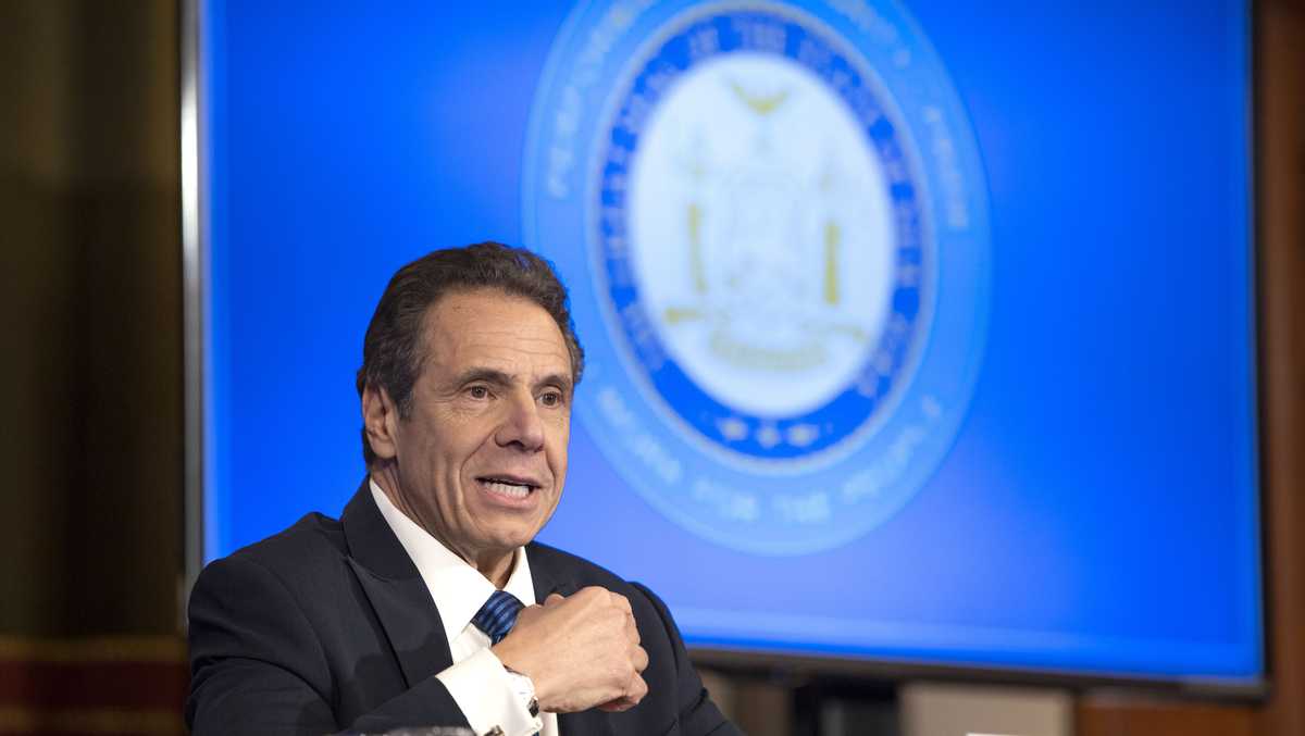 Coronavirus: New York Gov. Cuomo to order use of face coverings in public