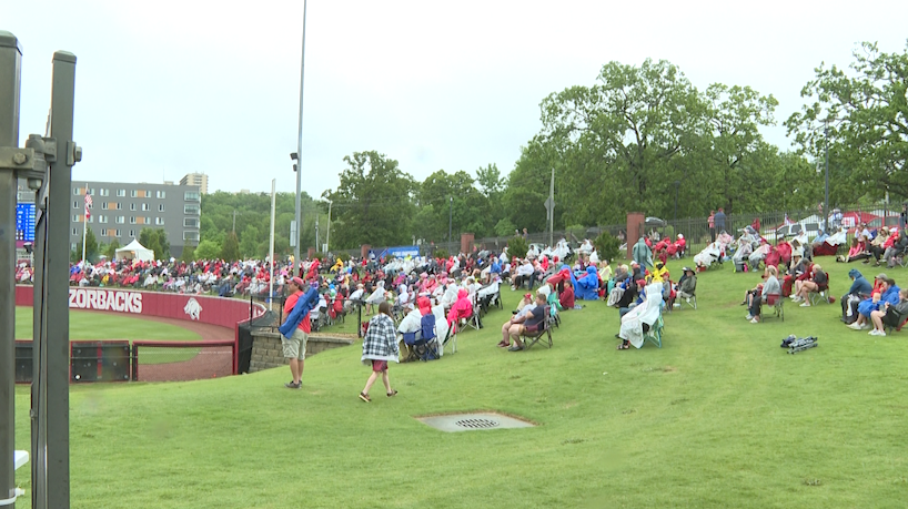 Bogle Park full of Razorback fans for NCAA Fayetteville Regionals
