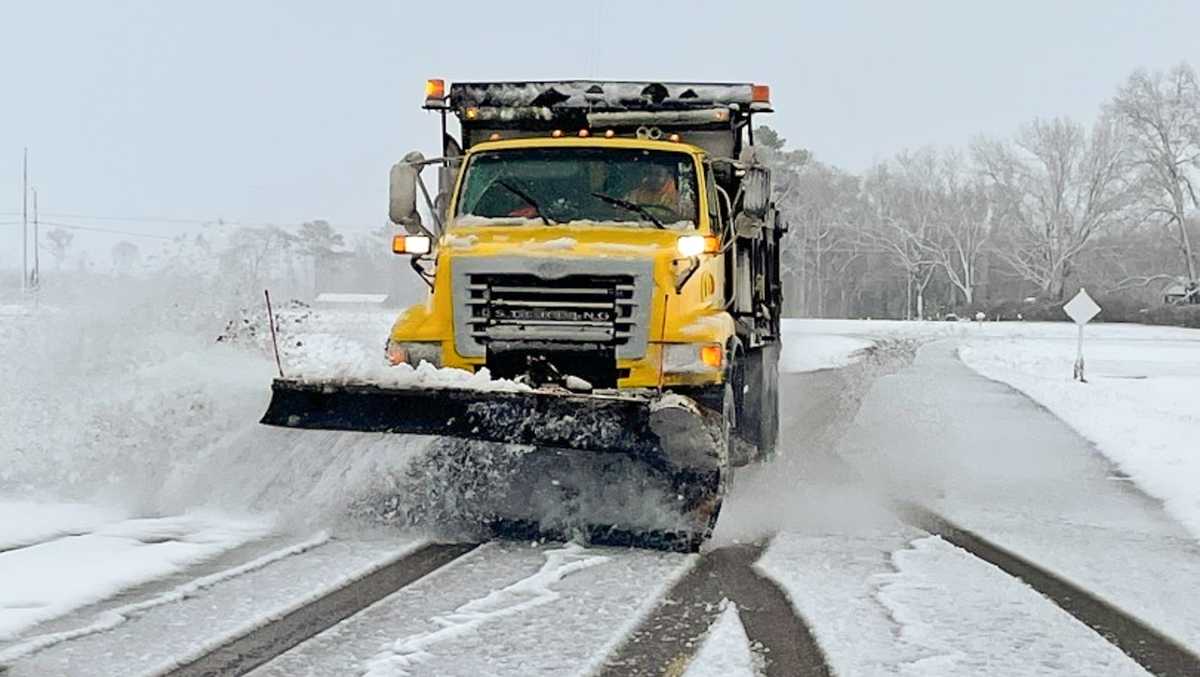When will my road get plowed? Snow removal updates in North Carolina