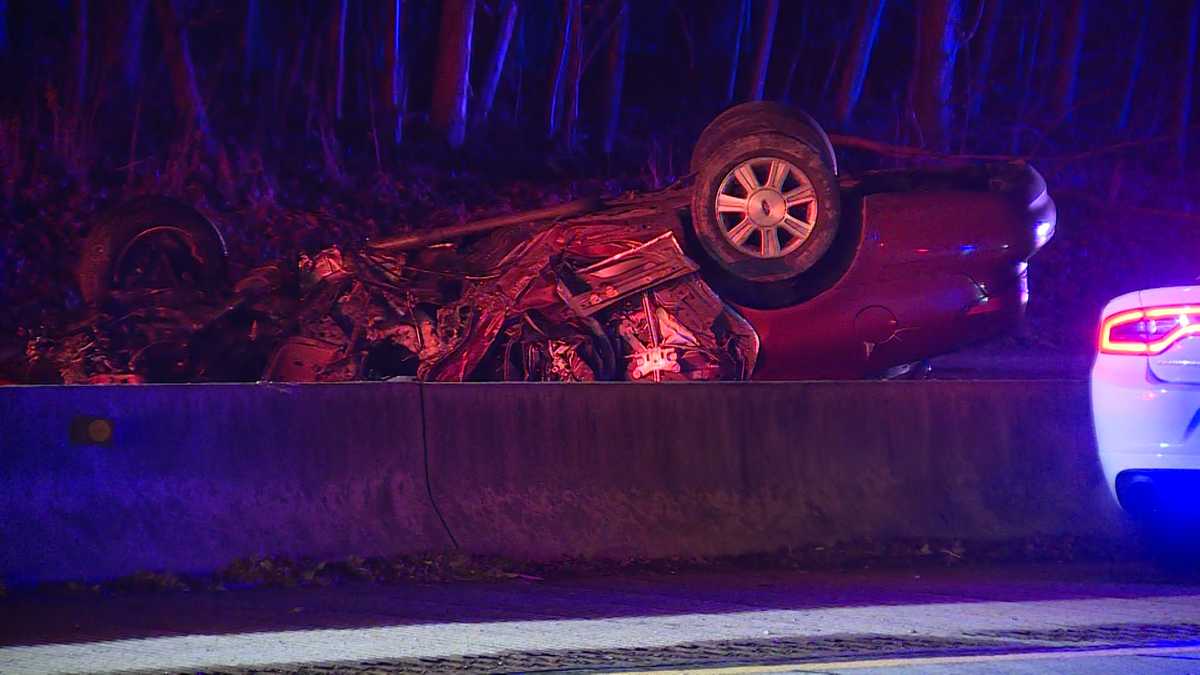 Crews on scene of rollover crash on US 52 in Winston-Salem