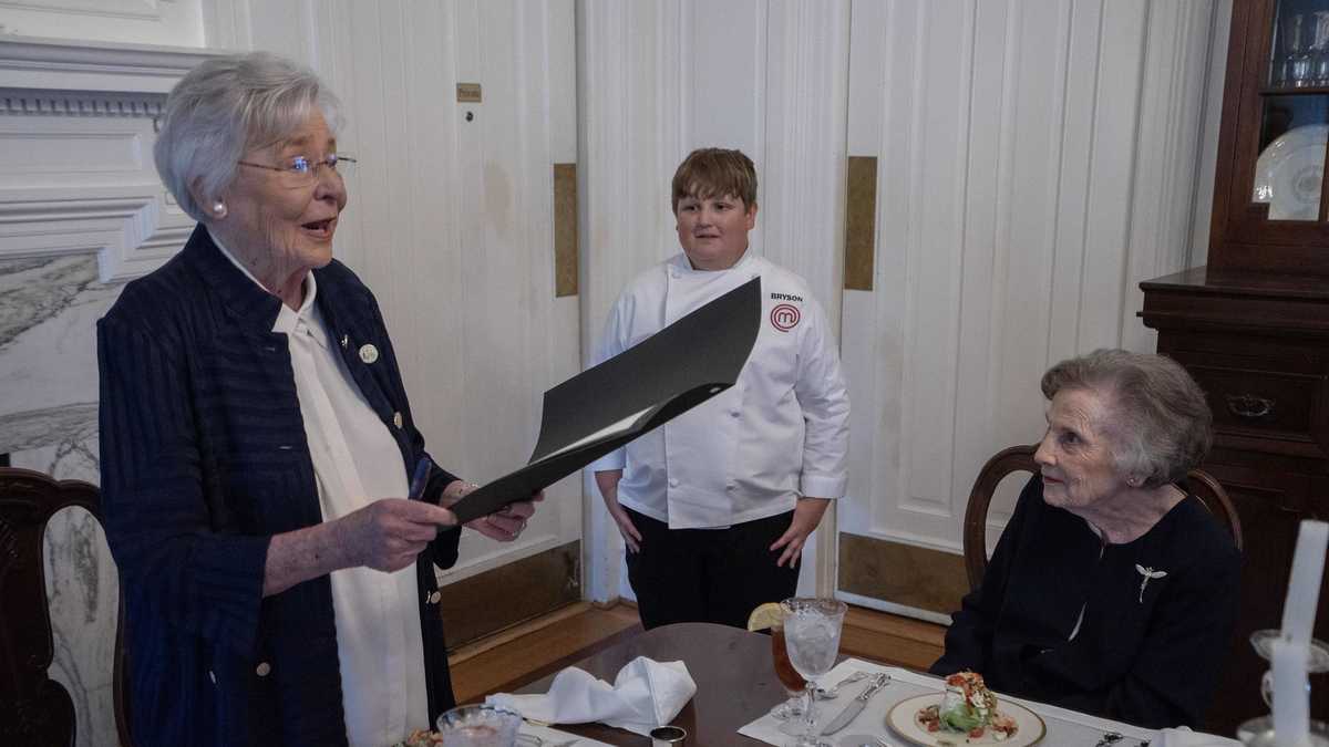 Alabama12-year-old, Master Chef Jr. winner whips up three-course meal ...