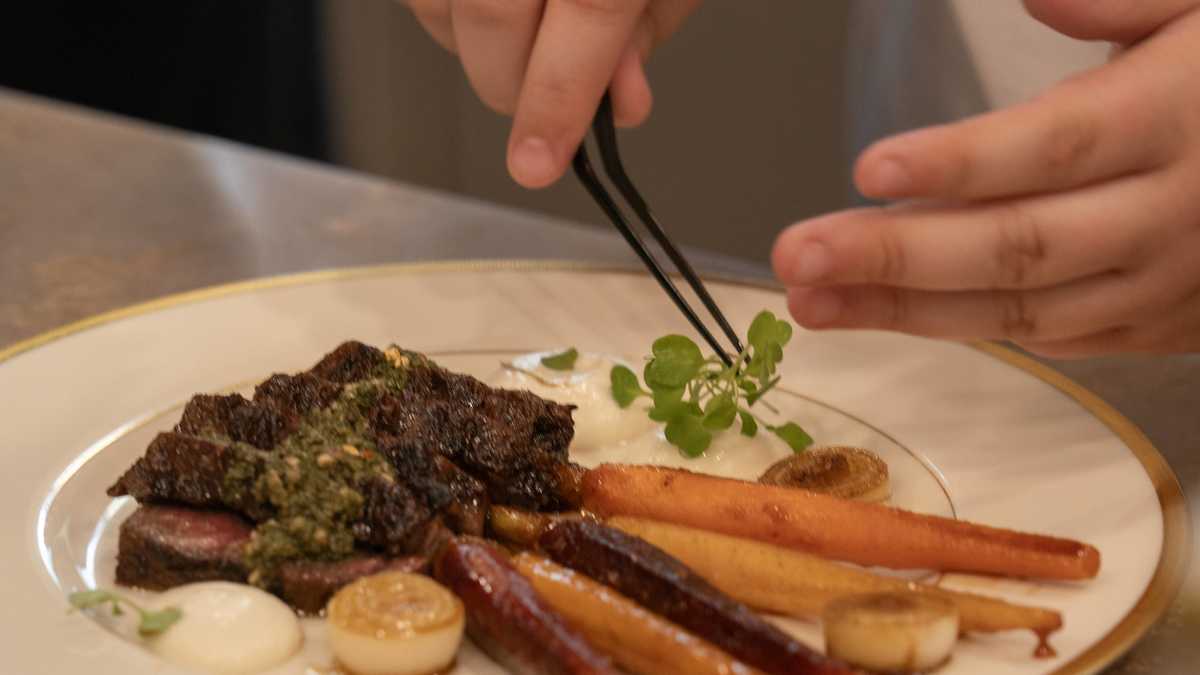 Alabama12-year-old, Master Chef Jr. winner whips up three-course meal ...