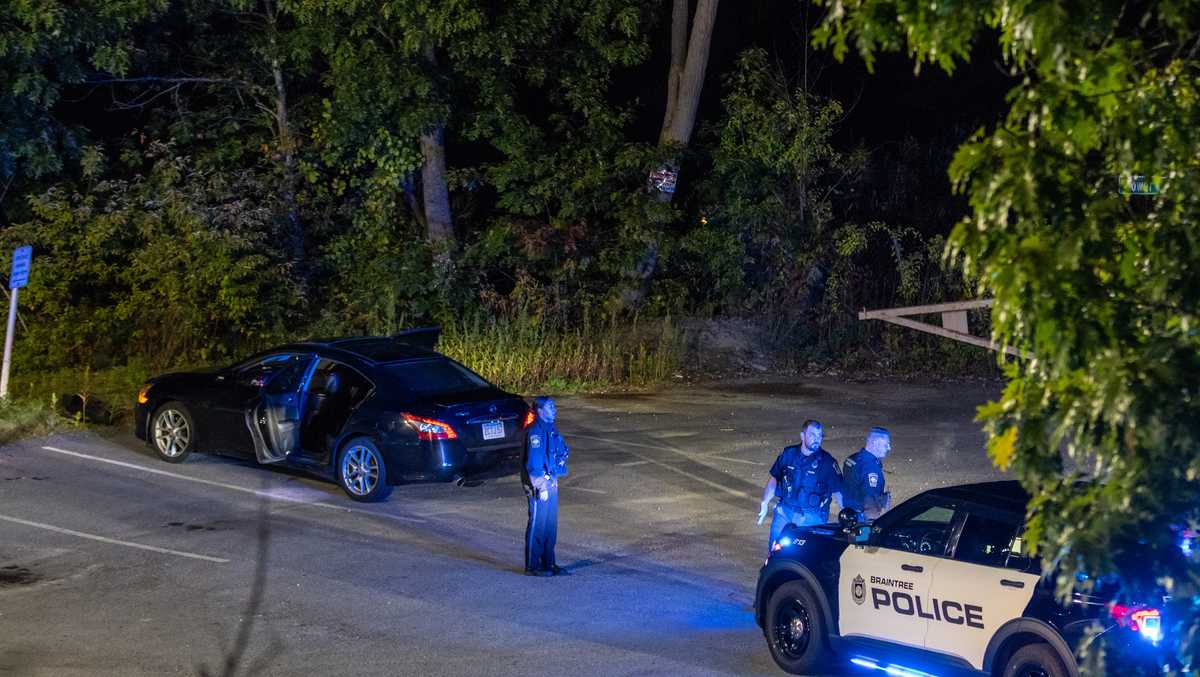 Police investigating after delivery driver robbed at gunpoint in Braintree