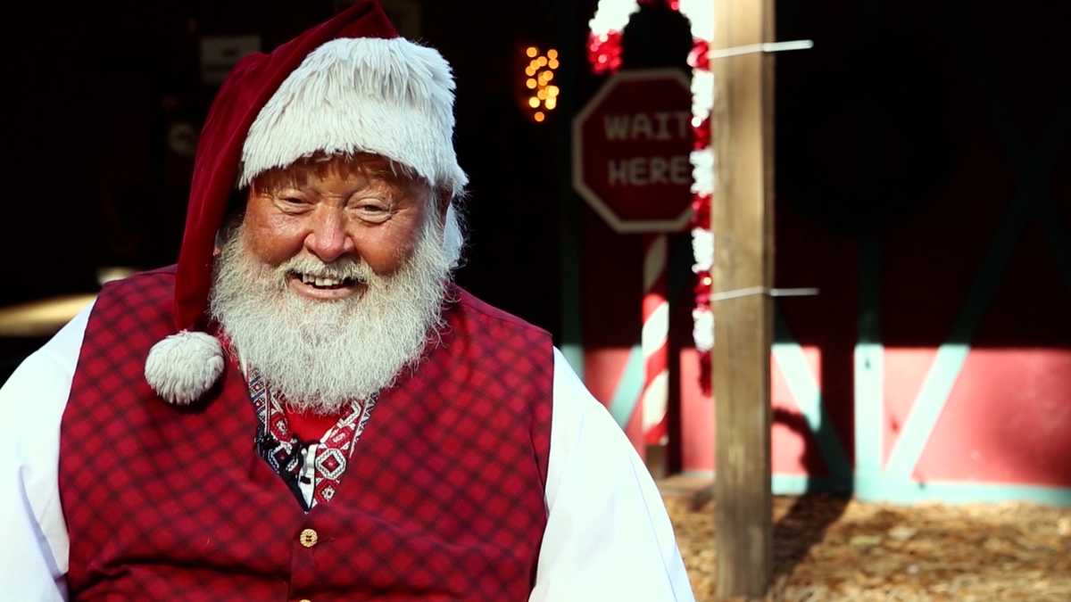 'He was determined': Longtime Upstate Santa returns to Unicorn Farm