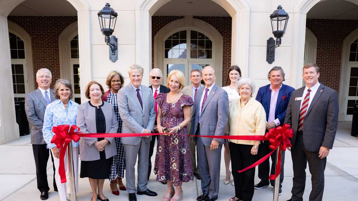 Ribbon-cutting ceremony for University of Alabama's new Tutwiler Hall dorm