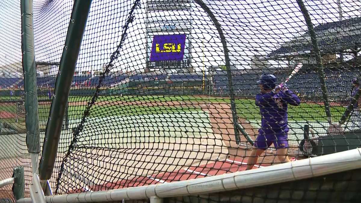 Omaha Nebraska LSU Tigers College World Series