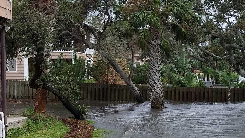 Central Florida viewers capture incredible photos of Hurricane Irma ...