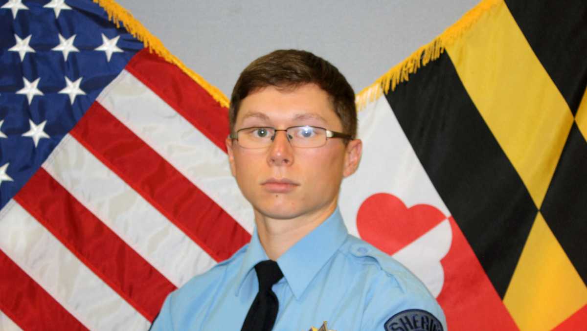 Sheriff awards medal to deputy injured in assault