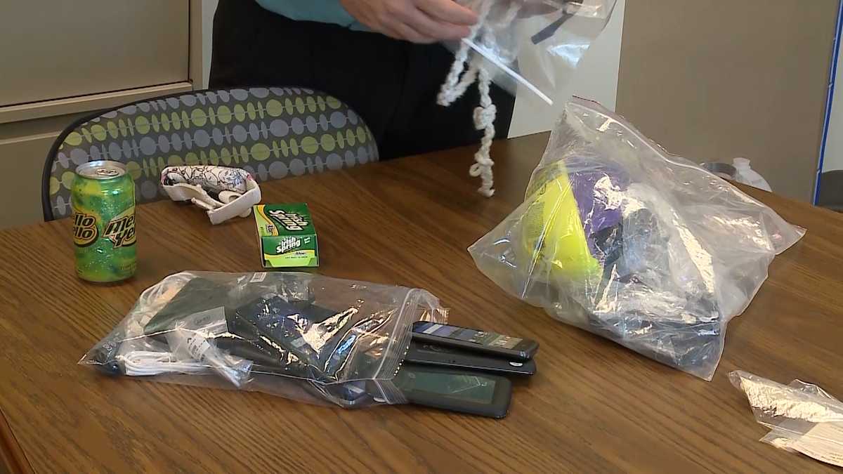 Prison officials use private firm to extract data from confiscated ...