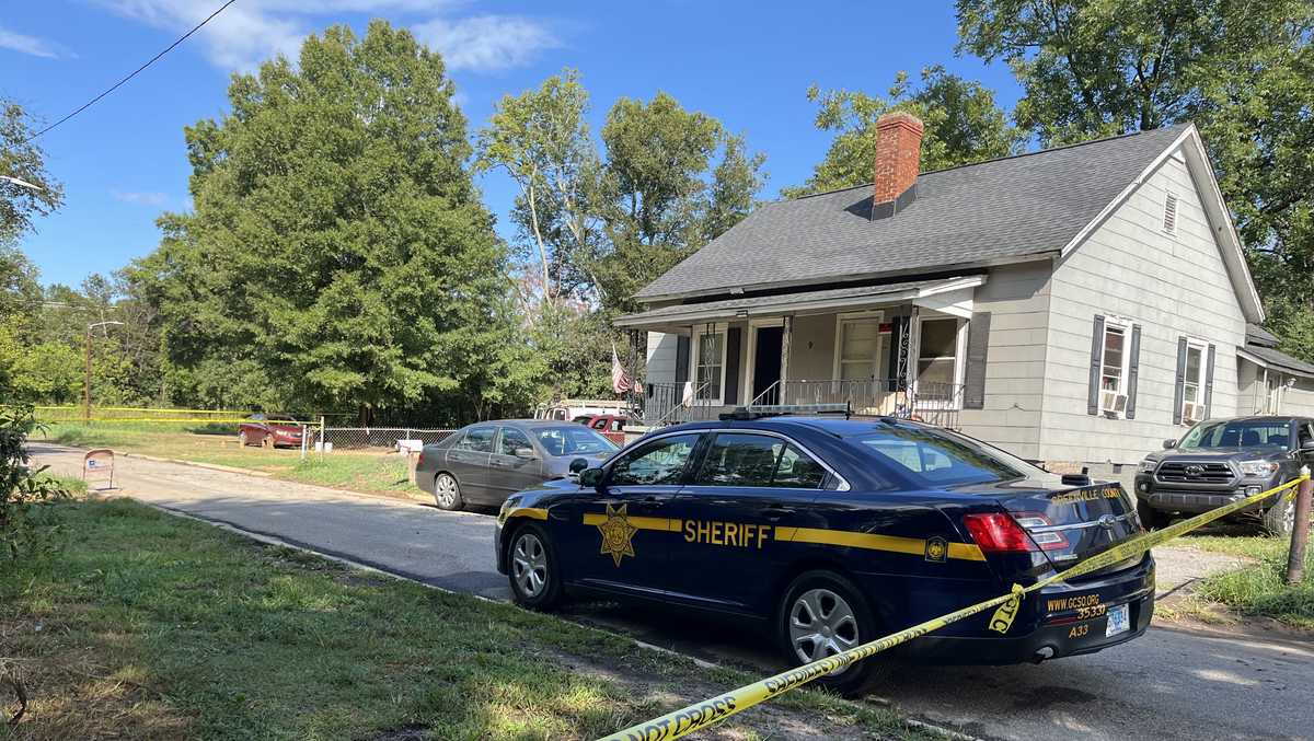 South Carolina: Upstate deputies investigating burned body