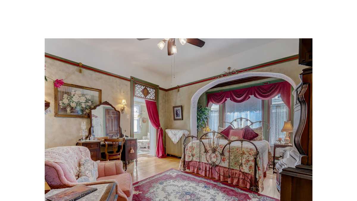 Photos: Schuster Mansion in Milwaukee