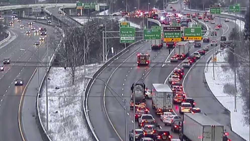 Pileup of more than 15 cars closes part of I-71 for hours