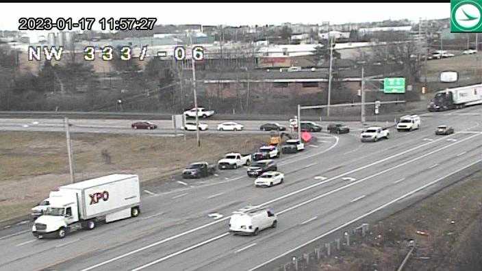 Report of a multi-vehicle crash on I-275 West ramp in Springdale