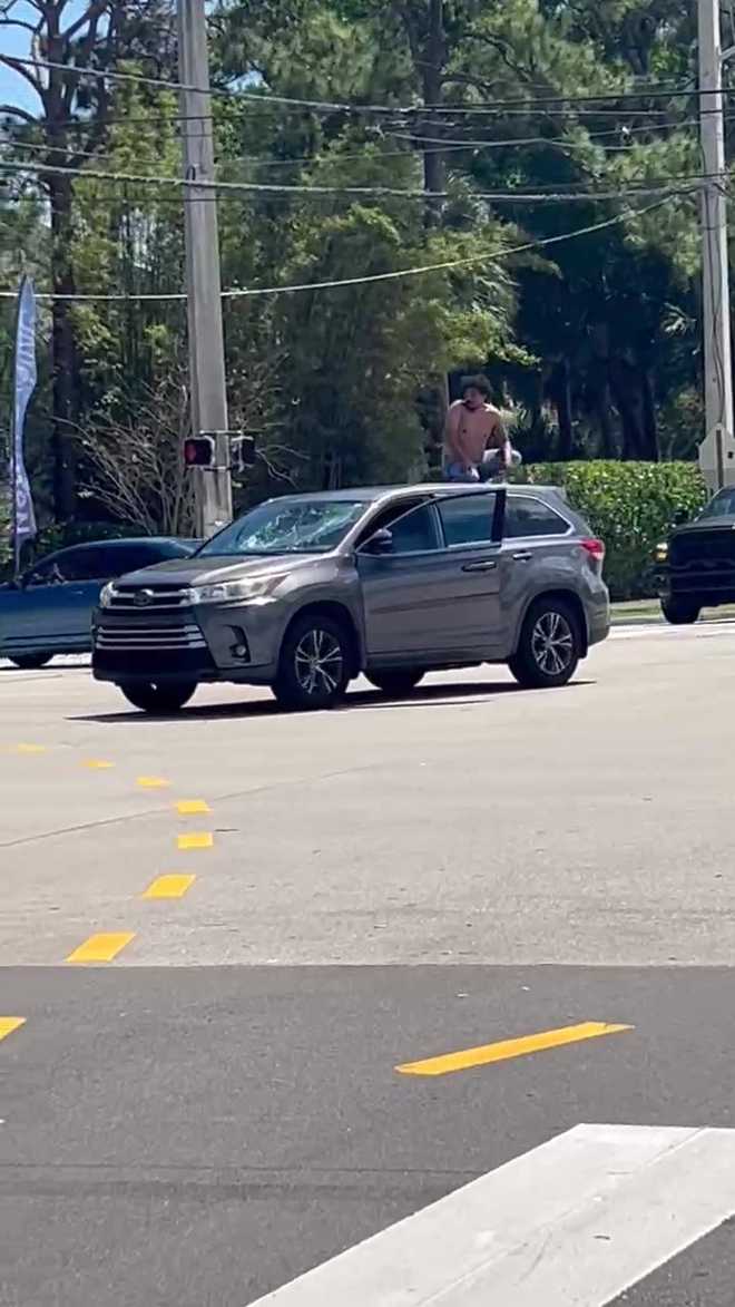 Florida man sentenced after punching SUV windshield at intersection